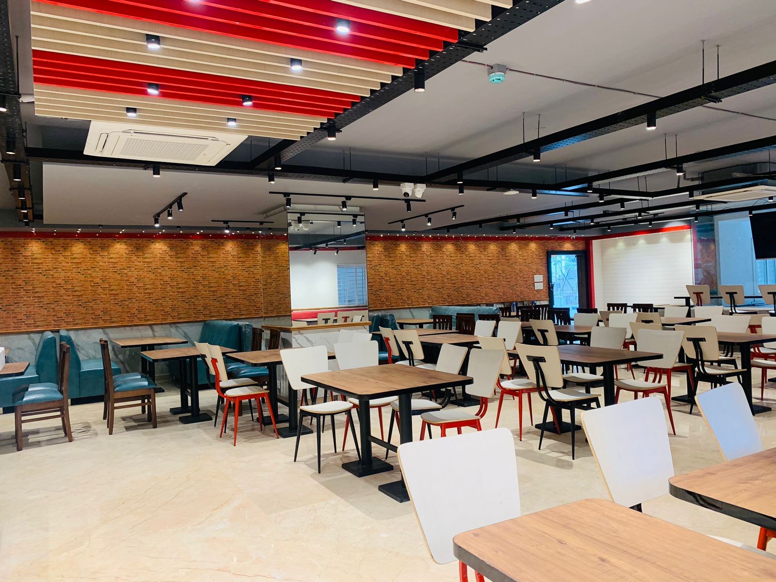 A world of flavors on your plate | 7 Sprinkles Cafe